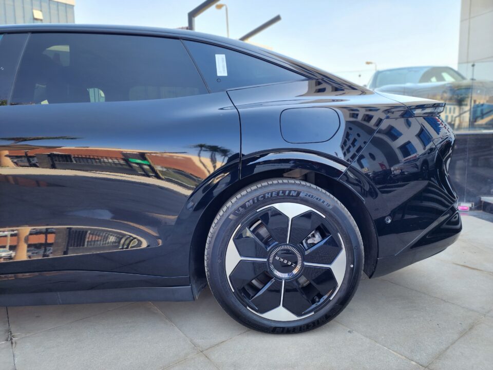 Zeekr 007 – MFG Motors